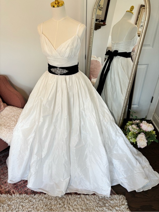 David's Bridal | Dresses | Davids Bridal White Ball Gown With Black ...